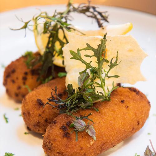 MADDOX - Tapas, lunchen en dineren met lekkere wijn.